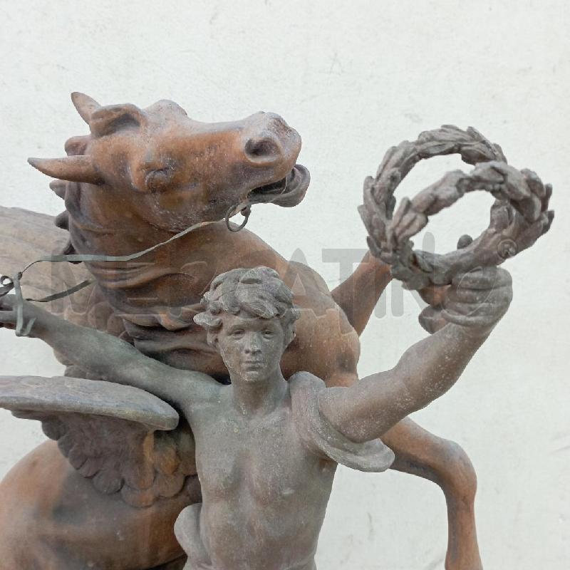 OROLOGIO STATUA CAVALLO B MARMO | Mercatino dell'Usato Roma montemario